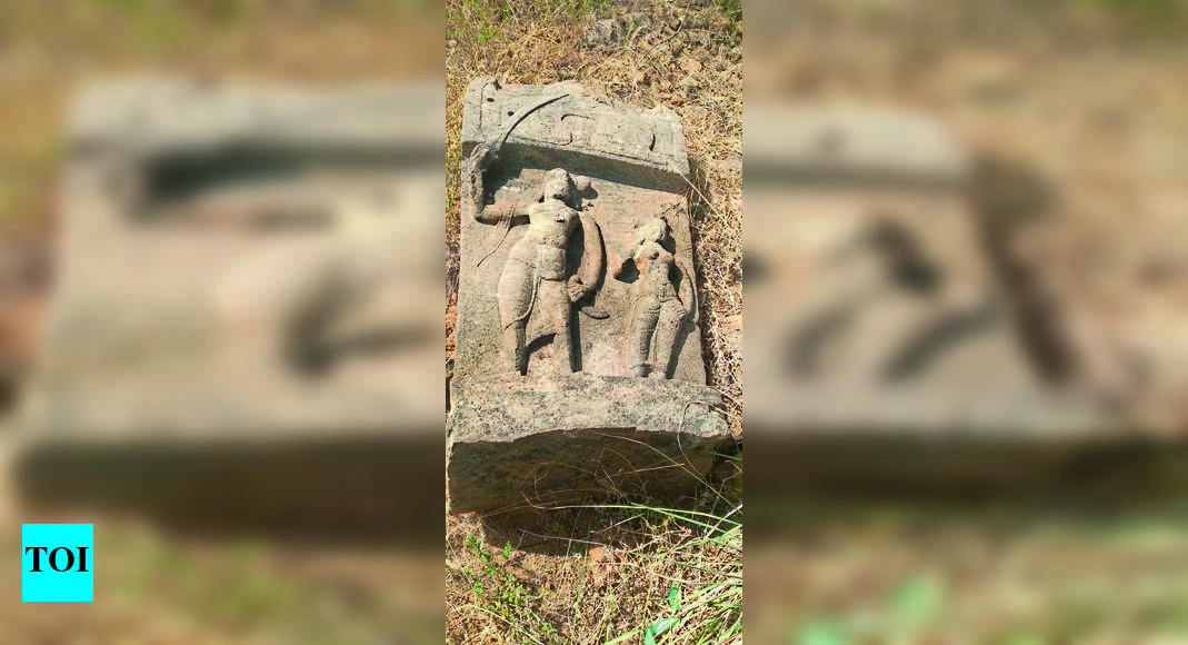 Madurai: 400-year-old Hero Stone Found Near Pappapatti In Madurai ...