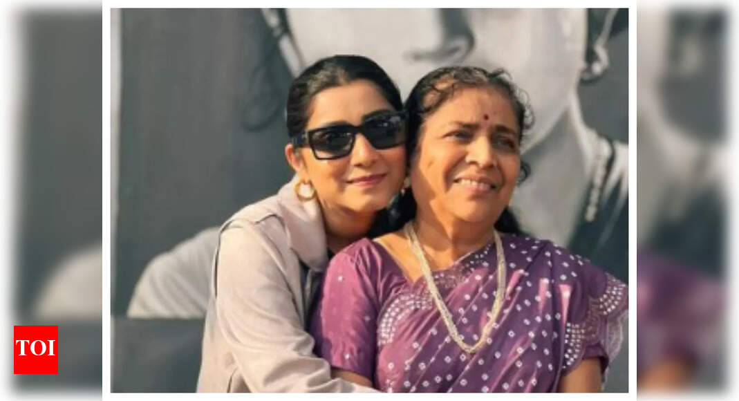 Gauri Nalawade wishes her mother on her birthday with an adorable post | Marathi Movie News ...