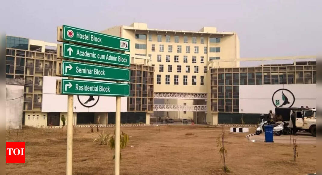 Hands tied, Varanasi student of IIM-R found hanging in hostel | Ranchi ...