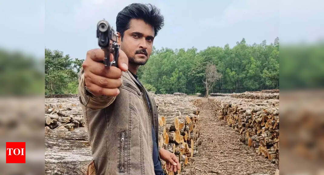 Ahead Marali Manasaagide’s end, Chandan Kumar shares BTS videos; says, " Signing off as ACP ...