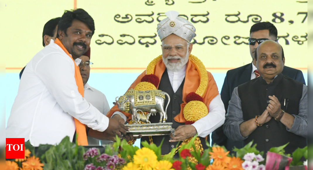 PM Narendra Modi launches land title deed distribution drive for over ...