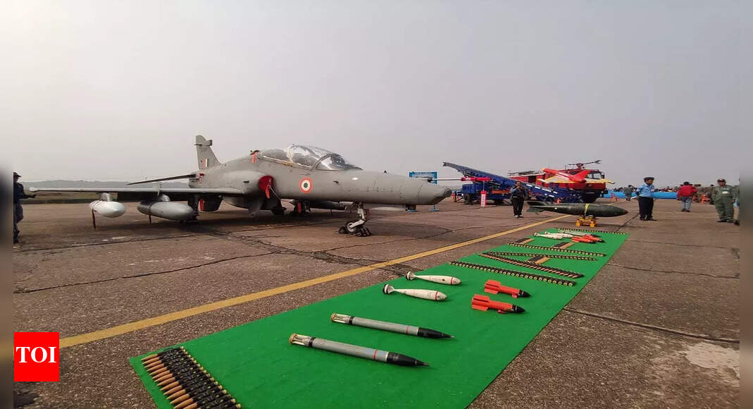 IAF's air show at Kalaikunda leaves audience enthralled | Kolkata News ...