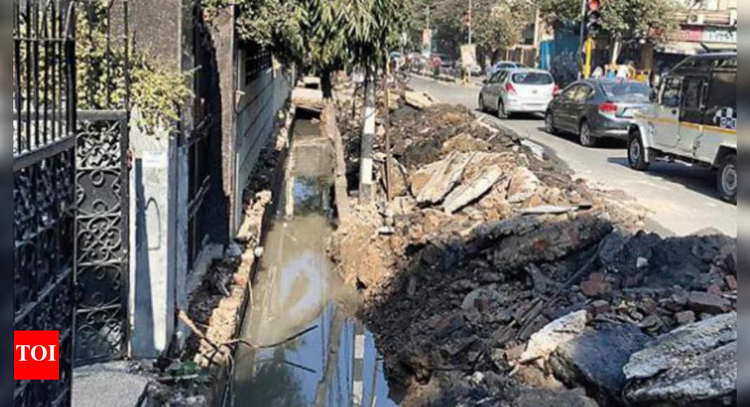 Cues from Delhi Metro on how to manage road digging | Delhi News ...