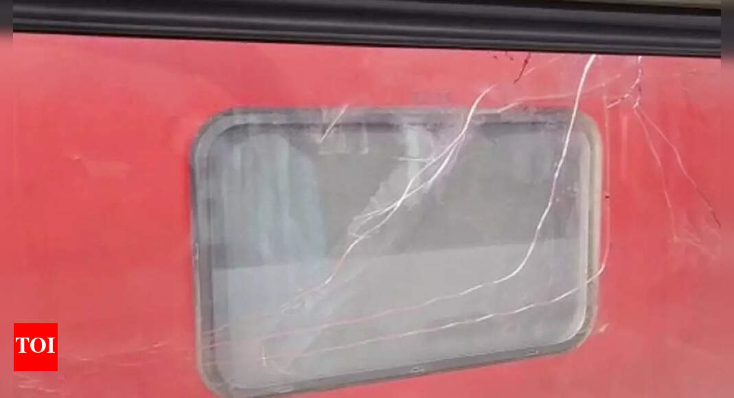 Stone pelted at Vande Bharat Express in Bihar's Katihar | Patna News - Times of India