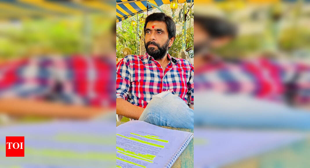 Dharavi Bank Actor Rohit Pathak feels over the moon about both of his films 'Waltair Veerayya ...