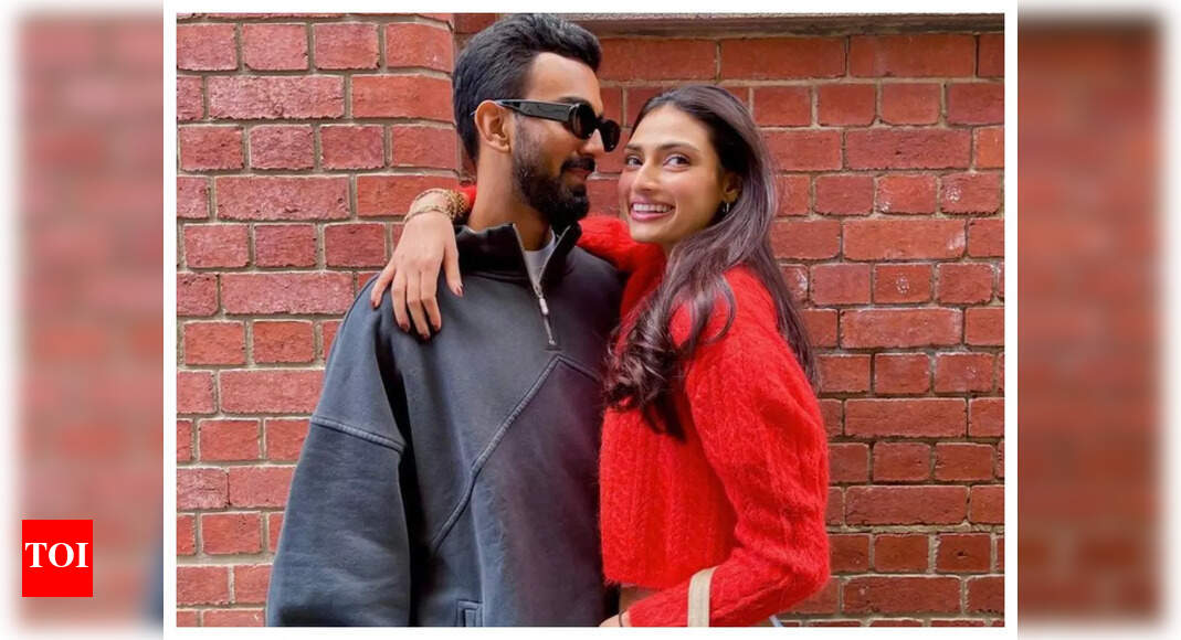 After Ajay Devgn, Sanjay Dutt and Esha Deol shower blessings on Athiya ...