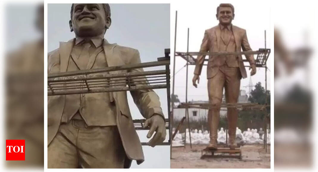 Puneeth Rajkumar's biggest statue unveiled in Bellary | Kannada Movie ...