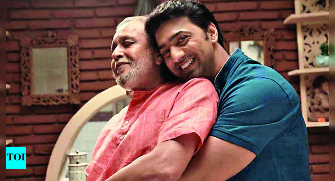 Pathaan: Now Playing: Bolly Vs Tolly On Single Screens | Kolkata News ...