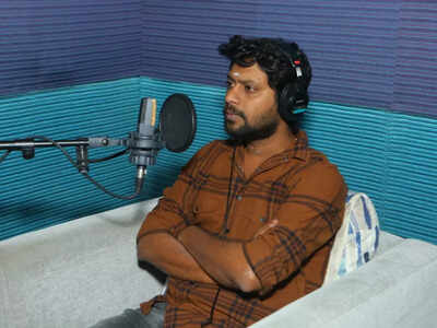 Rio Raj begins dubbing for his film 'Joe' | Tamil Movie News - Times of ...