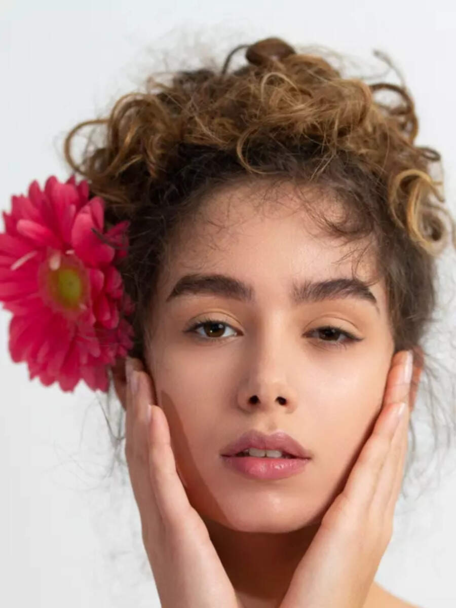 10 ways to use flowers in your beauty routine | Times of India