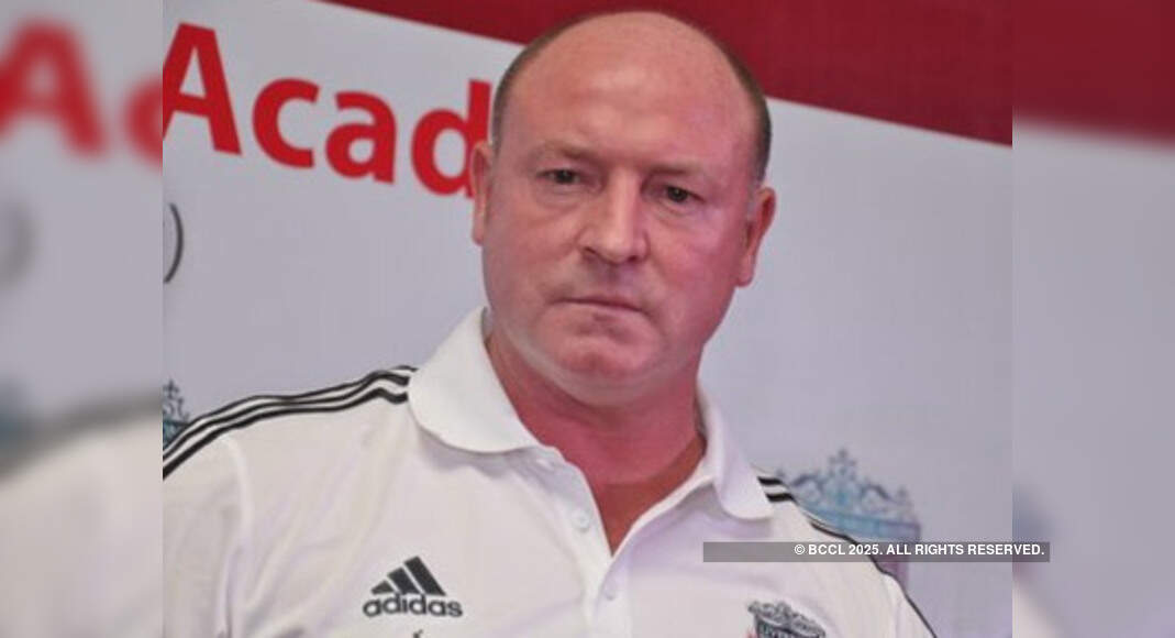 Steve McMahon during a press conference for the launch of Liverpool ...