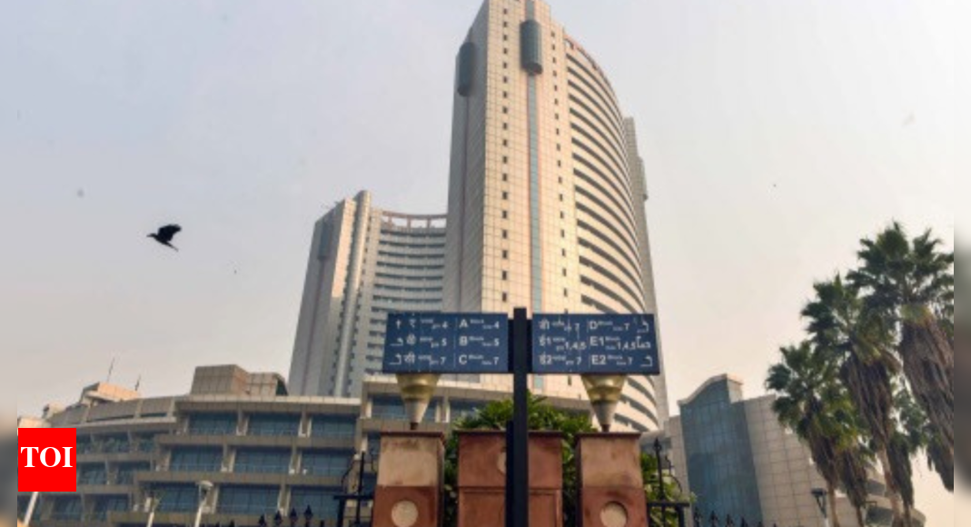 Delhi govt seeks MCD funds from Centre | Delhi News - Times of India