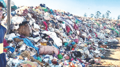400 Tonnes Of Garbage Remains Piled Up At Theetukkal Dump Yard ...