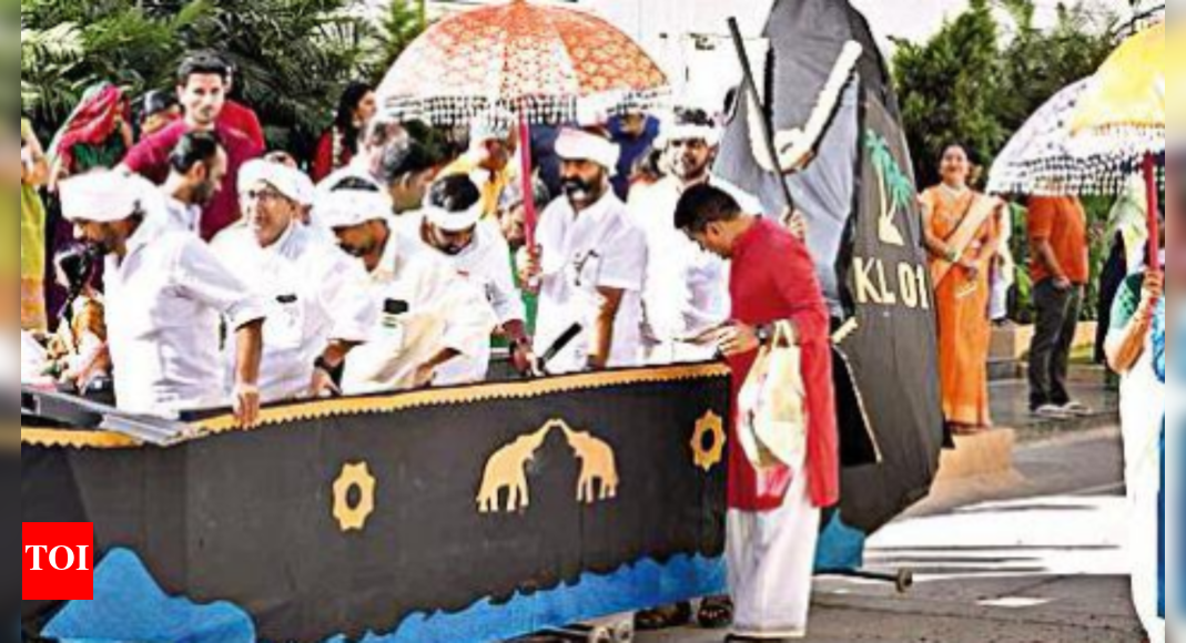 Gated community's own Republic Day mini parade showcases diversity in ...