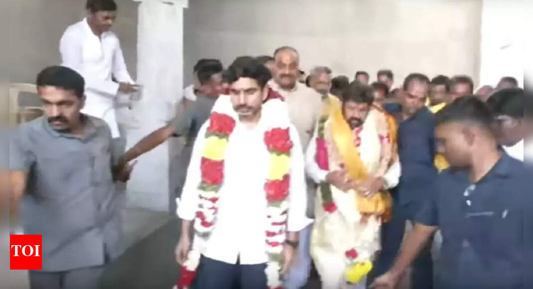 Naralokesh padayatra: Lokesh kick-starts 4,000-km long Yuvagalam padayatra amidst fanfare at ...