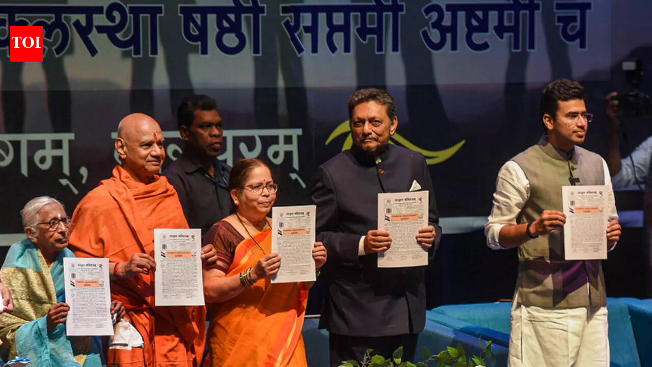Former CJI Bobde asks why Sanskrit can't be India's official language ...
