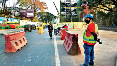 Model Colony: Right turns to come back at key Model Colony junction in ...