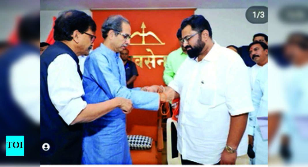 Advay: Bjp’s Advay Hiray Joins Ubt | Nashik News - Times of India