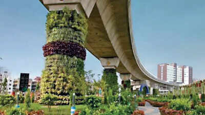 Kmc: Kmc Plans Vertical Gardens On Metro Pillars, To Plant 25l Saplings ...