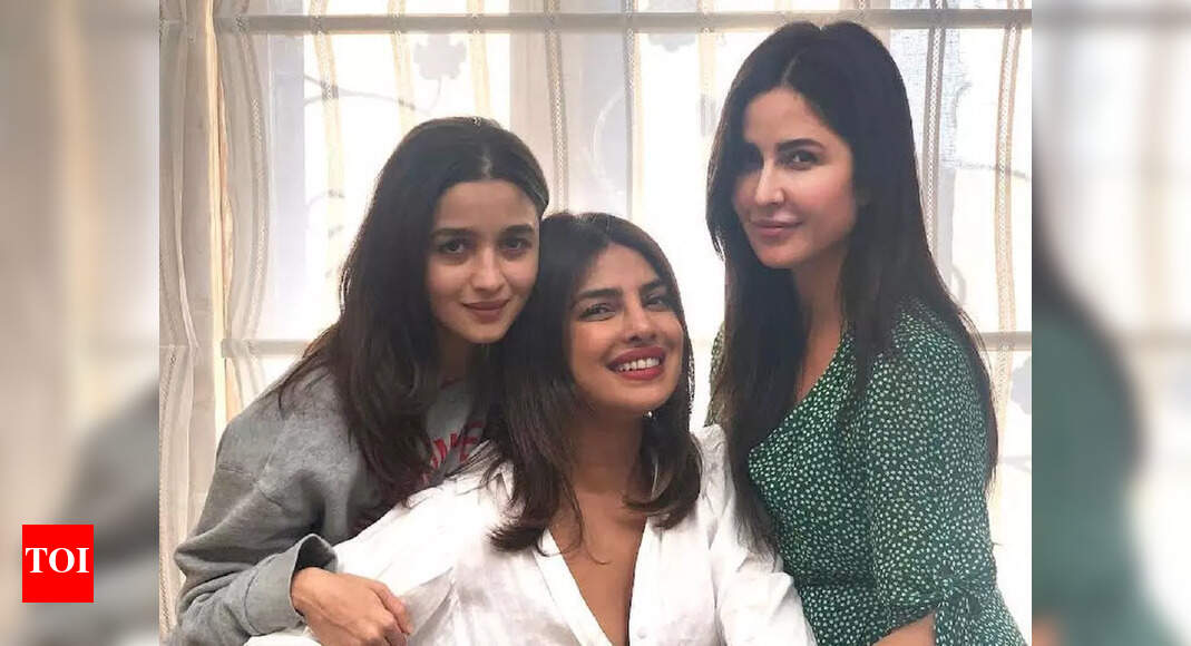 A golden solution to Farhan Akhtar's Jee Le Zara hero crisis | Hindi ...