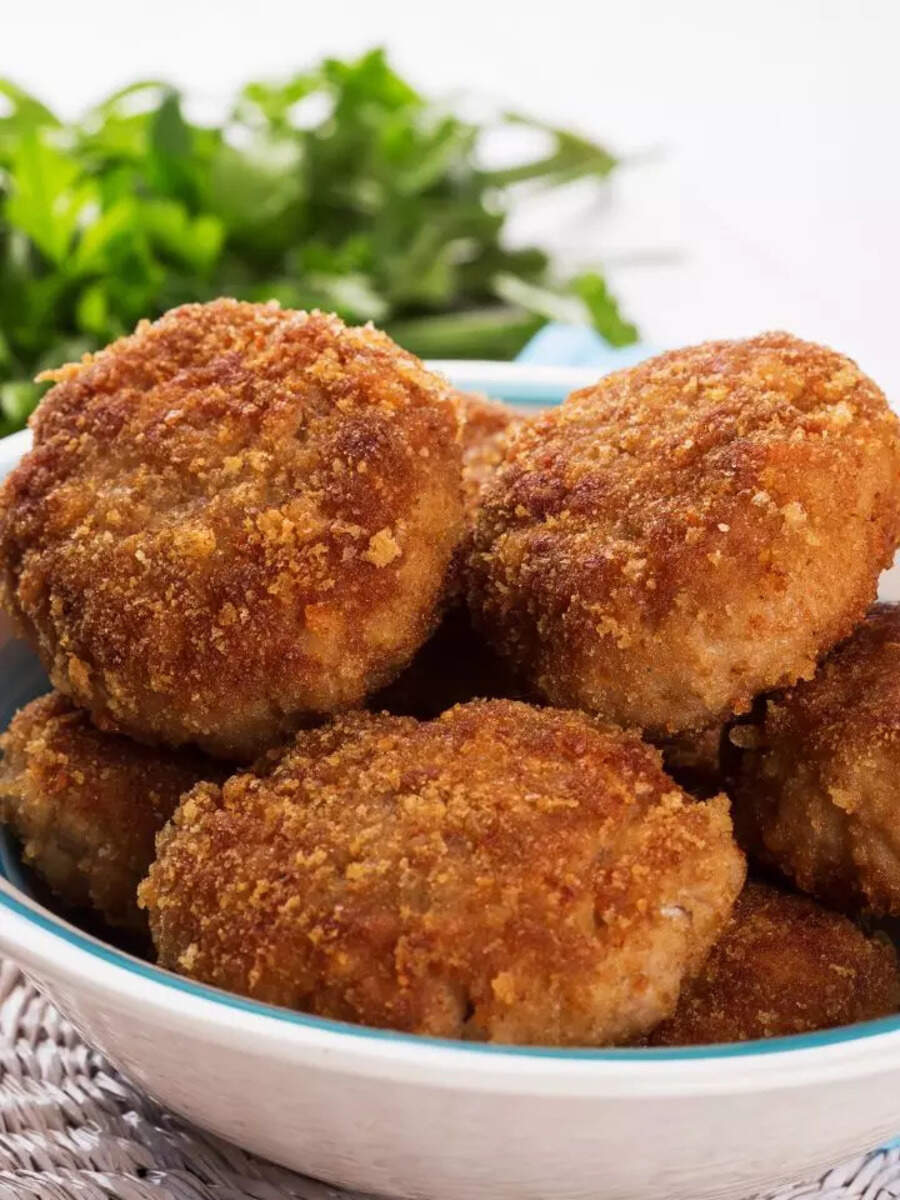 How to make Bengali-style Prawn Cutlets (Chingri Cutlets) at home ...