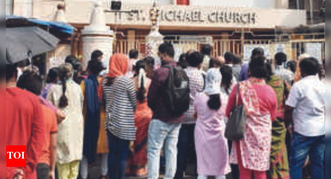 Mahim Church celebrates 75 years of Wednesday Novena | Mumbai News ...