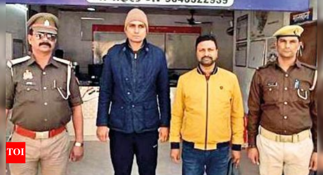 Ghaziabad: Two Held For Trying To Drag Woman Into Car | Ghaziabad News - Times of India