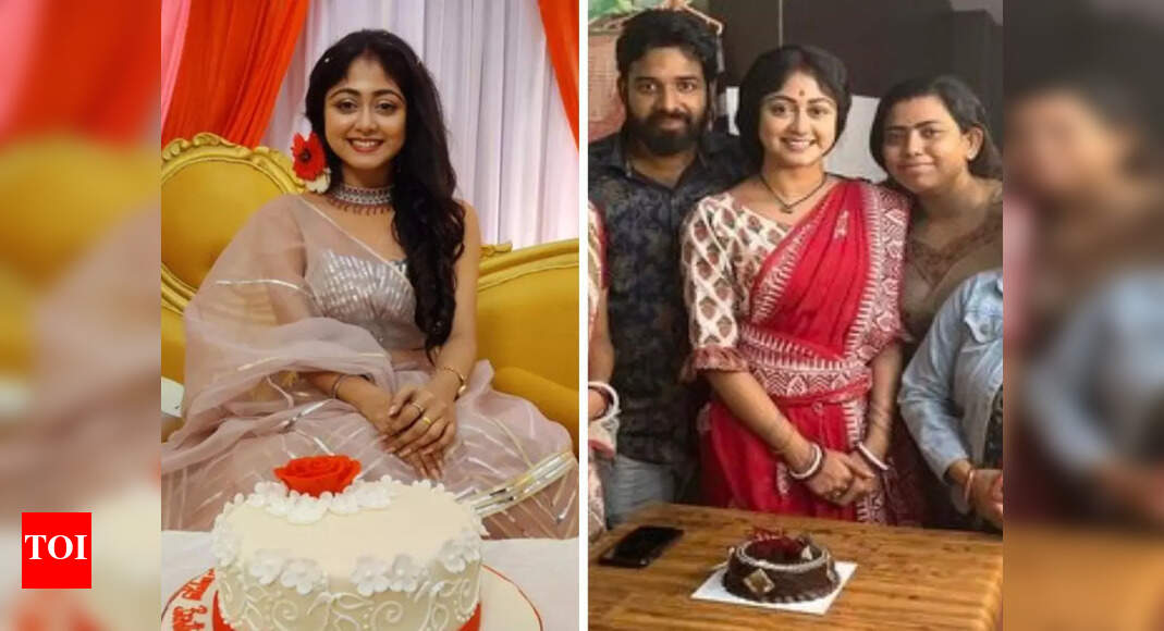 Susmita Dey celebrates birthday with family and co-stars - Times of India
