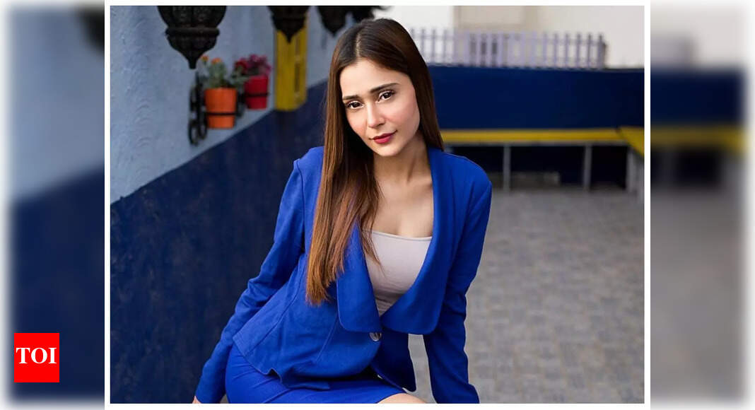 Sara Khan returns to Bollywood after eight years with 1990, a movie on ...