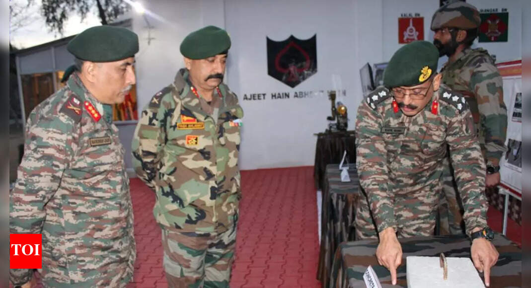Senior Army officer reviews security situation along LoC in J&K's Rajouri, Poonch | India News ...