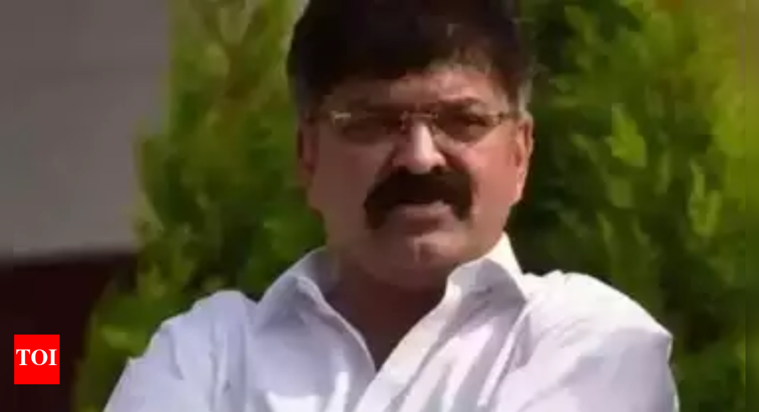 MLA Jitendra Awhad warns NCP loyalists in Thane against lure of 'khoka ...