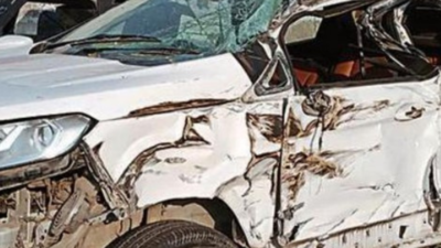 25-yr-old Stops Car On Nh-9 To Change Seat, Dies After Truck Ploughs Into Him | Ghaziabad News ...