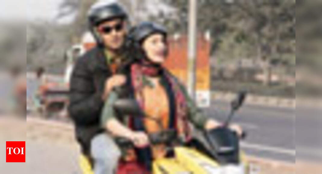 Nargis Fakhri takes Ranbir Kapoor for a ride | Hindi Movie News - Times of India