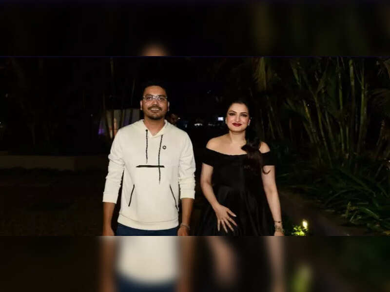 Celebrity photographer Tathagata Ghosh launches his calendar featuring ...