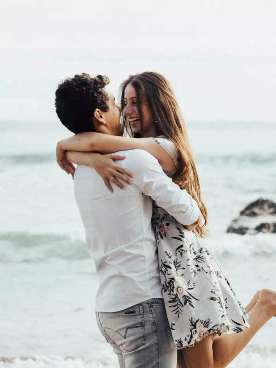 9 ways husbands can be more romantic | Times of India