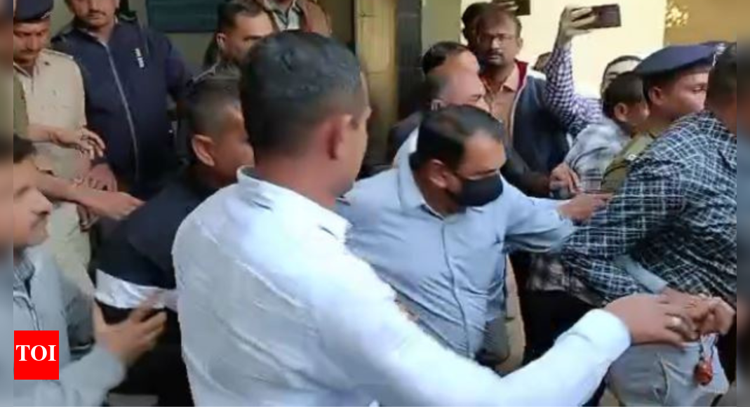 Morbi bridge collapse case: Oreva Group MD Jaysukh Patel surrenders; sent to judicial custody ...
