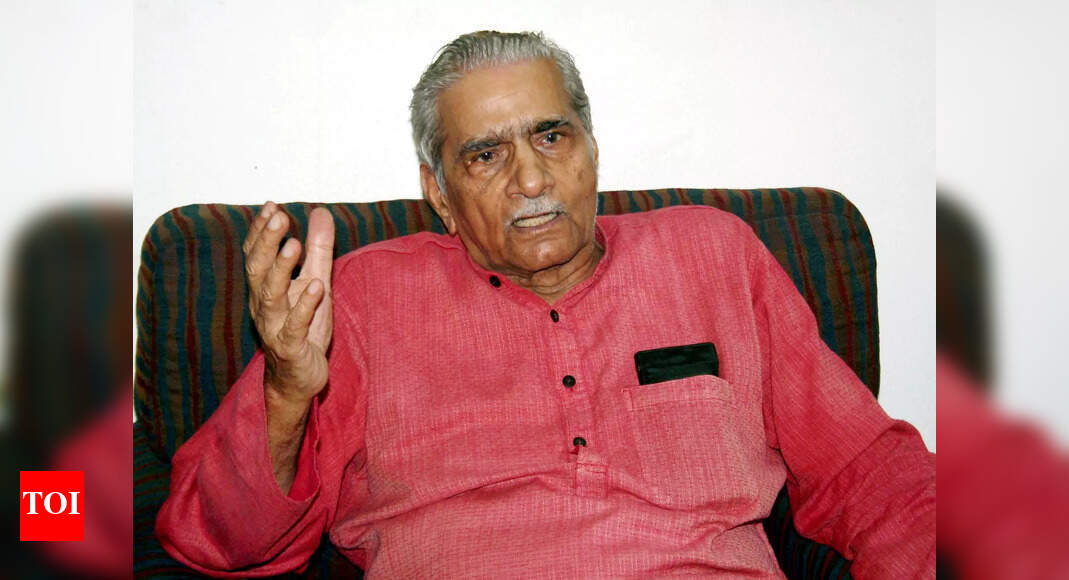 Shanti Bhushan: Former law minister Shanti Bhushan dies aged 97 | India ...