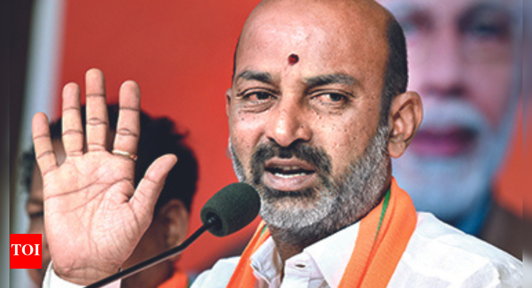 Brs: BRS' boycott of President Droupadi Murmu speech shameful: Telangana BJP chief Bandi Sanjay ...