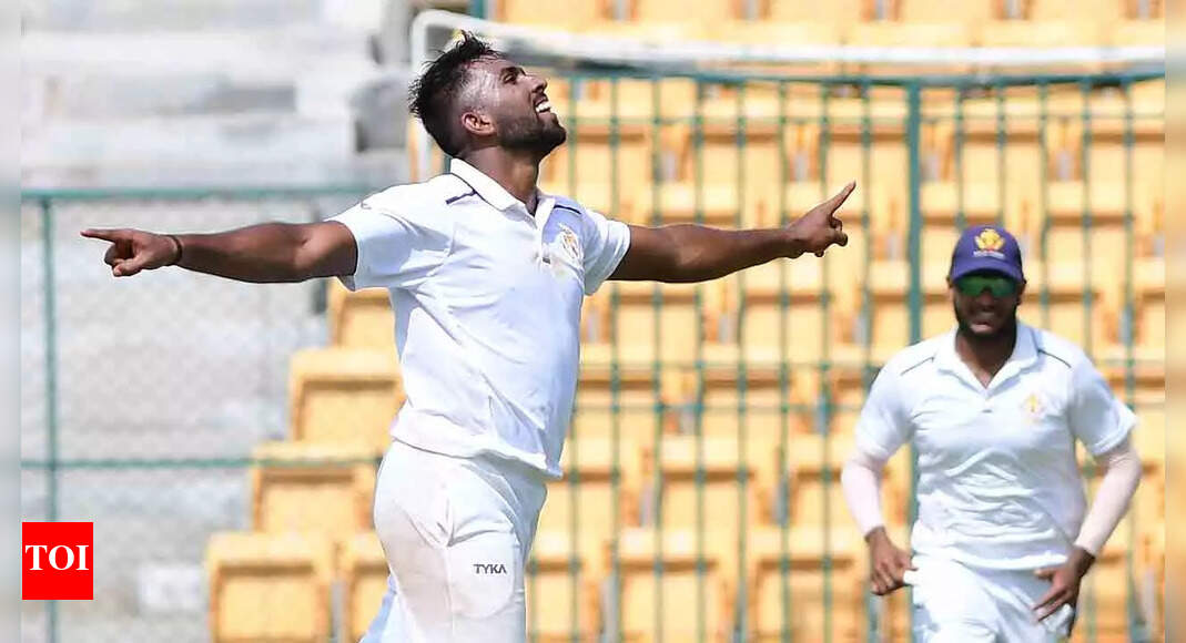 Ranji Trophy: Rookie Venkatesh's fiver lights up QF for Karnataka ...