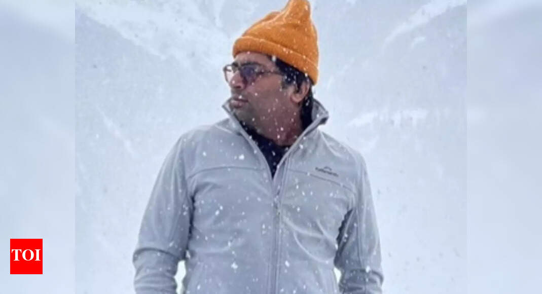 ‘Aum Mangalam Singlem’ star Malhar Thakar loves the winter season!; see ...