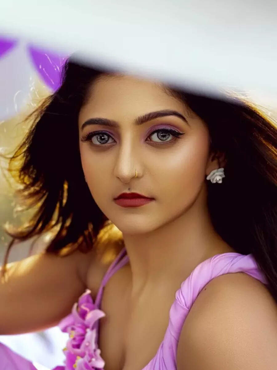 Glam looks of Ashika Asokan | Times of India