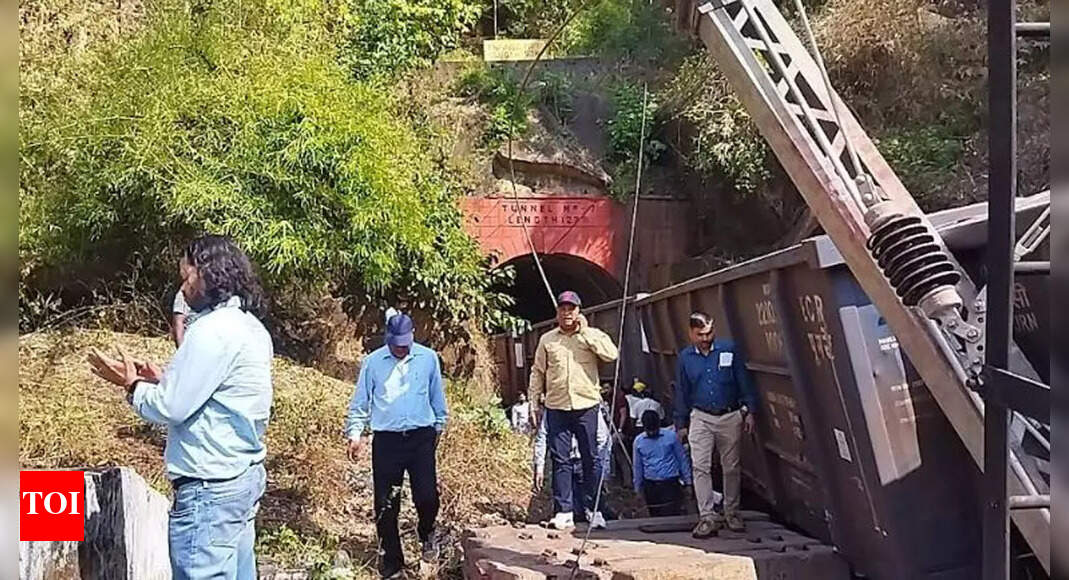 Goods train derails on KK line in Andhra Pradesh | Visakhapatnam News ...