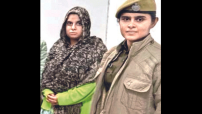Lavina: Hotel Firing: Gangster Ritik Boxer’s Sister Lavina Among 6 ...
