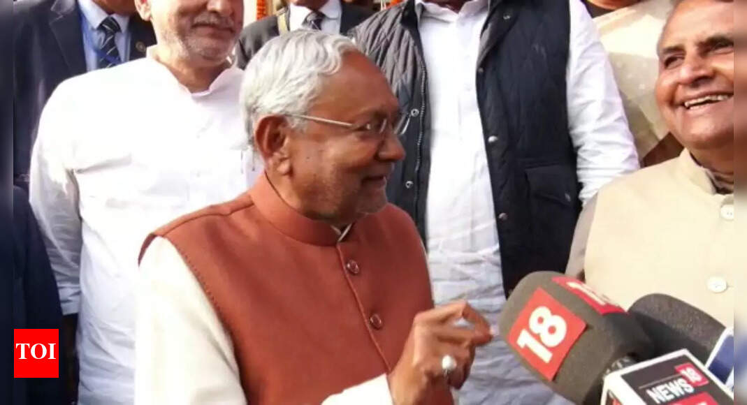 Abusive language by Bihar IAS officer K K Pathak: Chief secretary ...