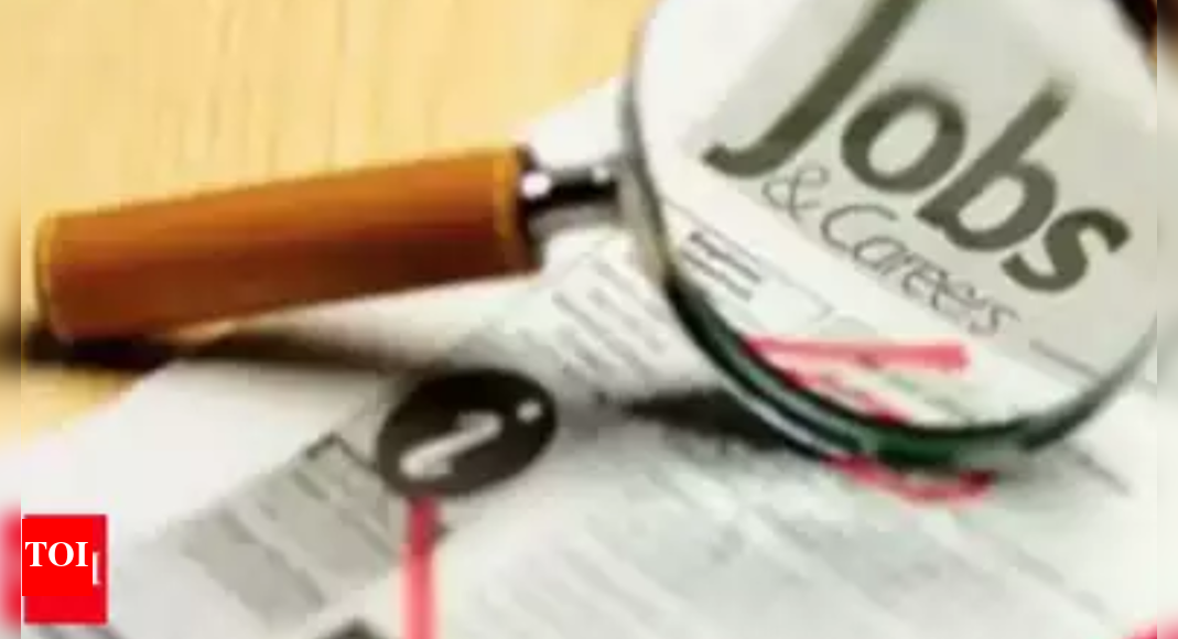 Over 5,000 aspirants to vie for 24 Goa govt officer posts | Goa News ...