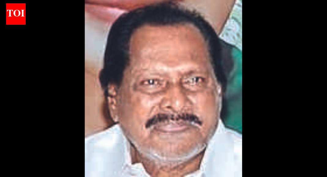 AIADMK general council to authorise A Tamizh Magan Hussain to sign ...