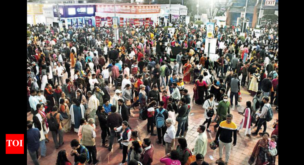 Crowd count crosses 5 lakh as visitors flock to Kolkata book fair on ...