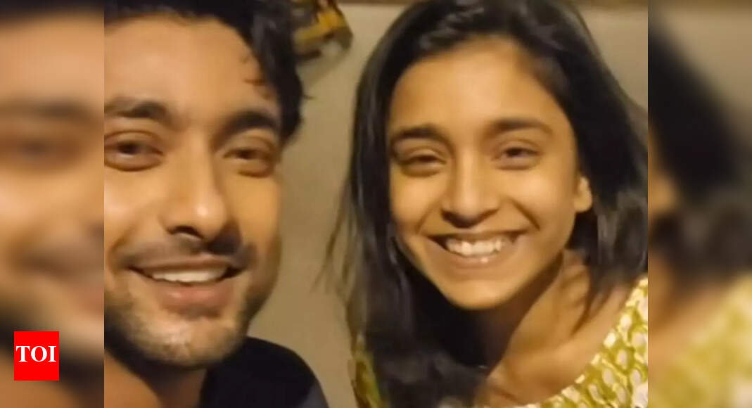 Fahmaan Khan finally meets Imlie co-star Sumbul Touqeer post her ...