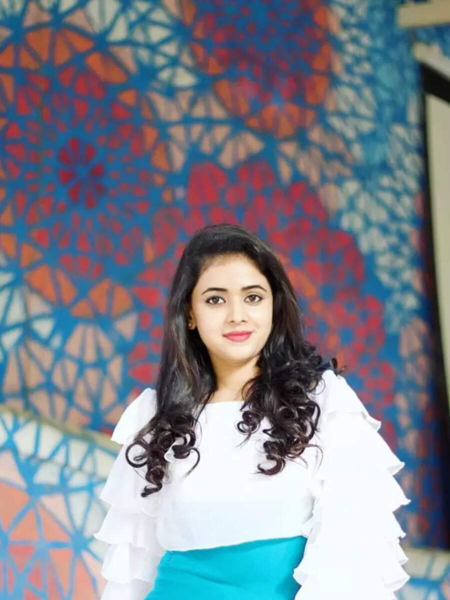 In pics: Puttakkana Makkalu fame Akshara is a true fashionista | Times ...