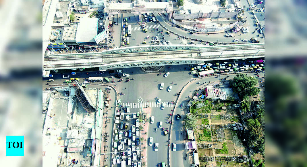 Pwd Mulls Plan To Decongest Awadh Crossing | Lucknow News - Times of India